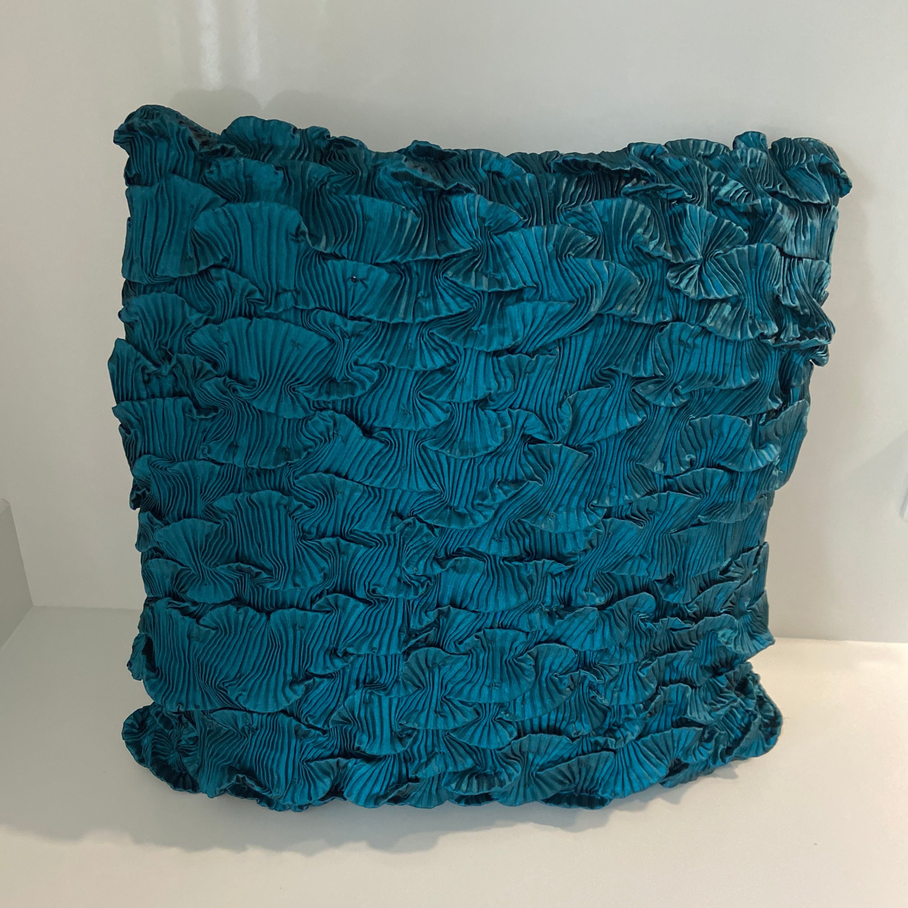 Pleated Ruffle Cushion by CIMC Home – Dreamweaver Linens